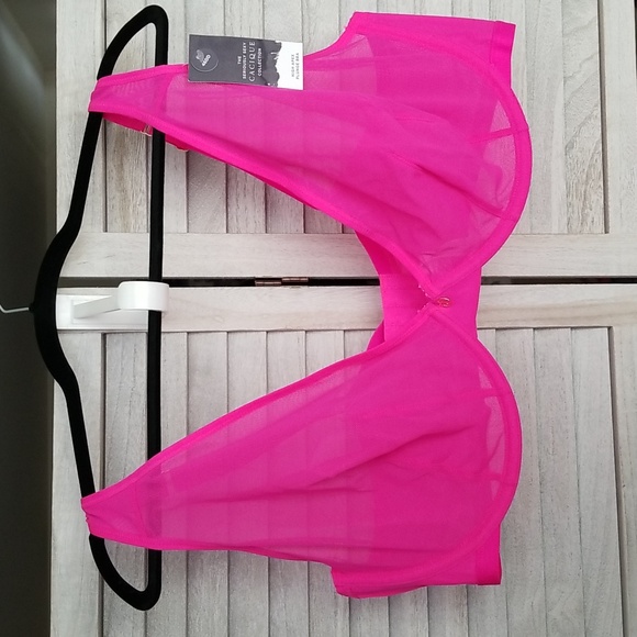 Cacique | Intimates & Sleepwear | Cacique 46dd Plunge Bra | Poshmark